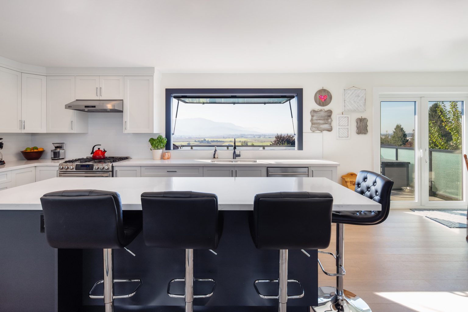 Home - Expanse Pass Through Window System